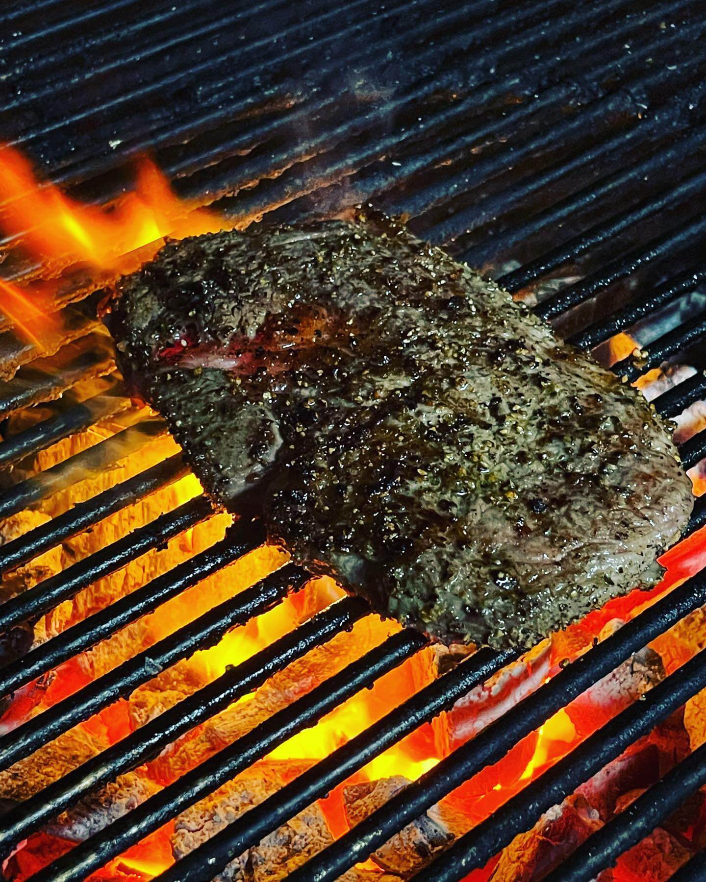 Raging Bull American BBQ, Mobile Food Vans Northangera | FOOD FIND